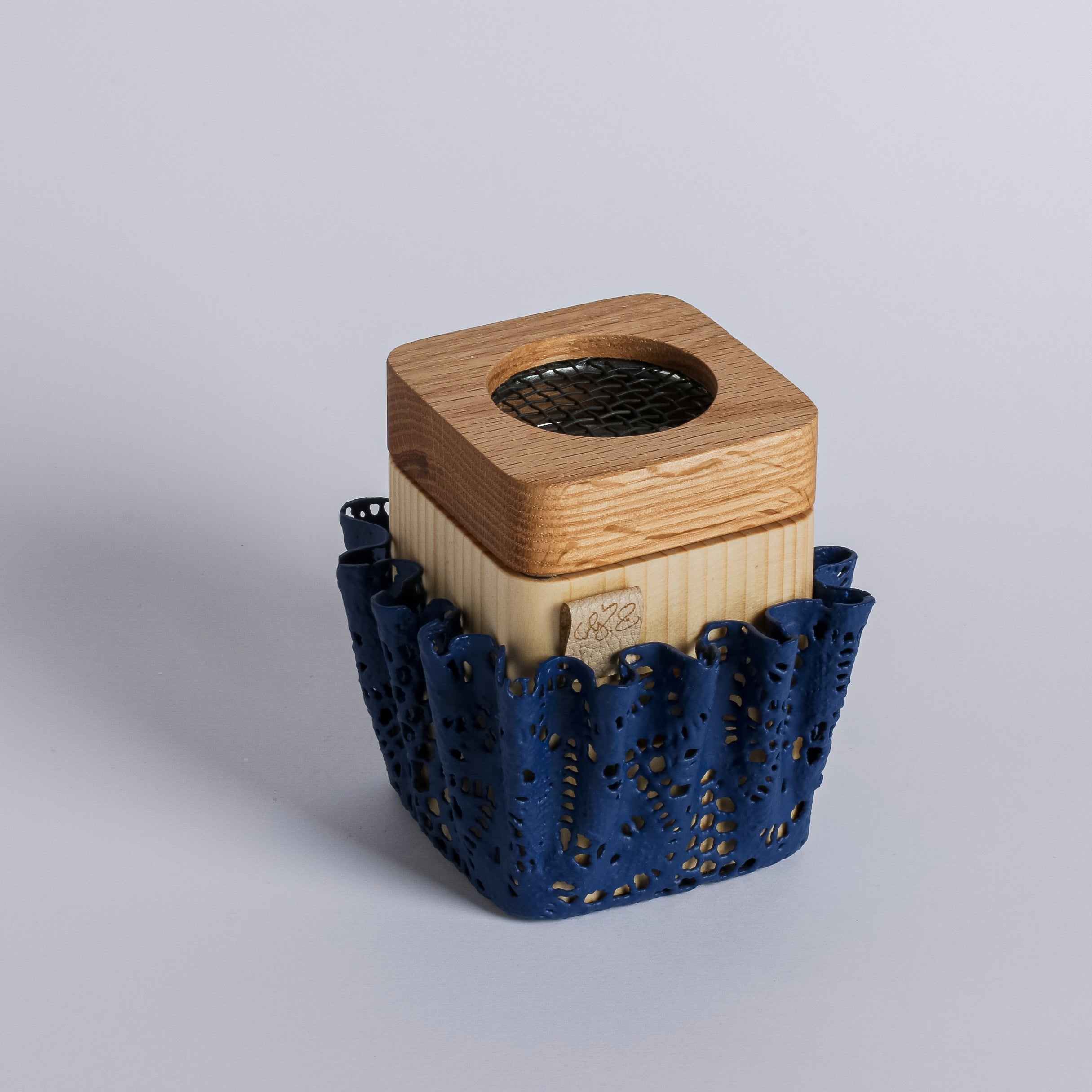 String Safe Black Mobkhar Matt – Farah Home