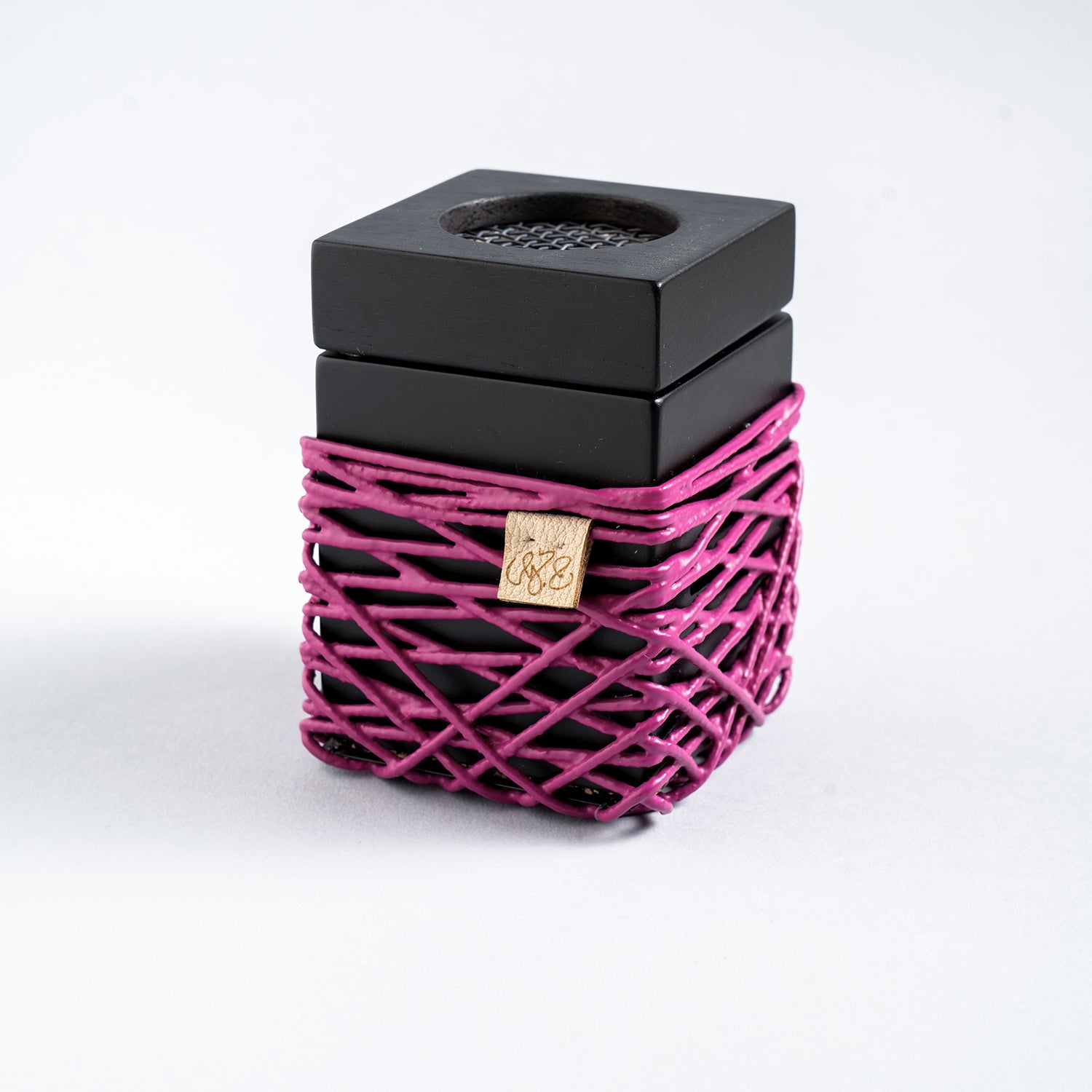 String Safe Black Mobkhar Matt – Farah Home